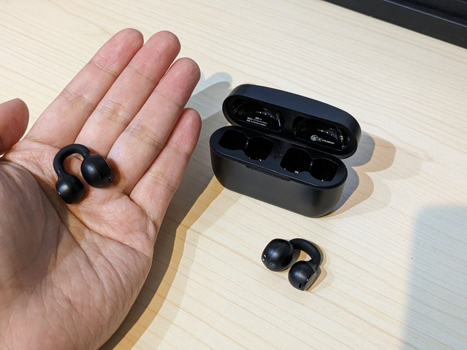 Amazonで高評価のイヤーカフ型イヤホンを買ってみた【seekey】 | OK NOTE